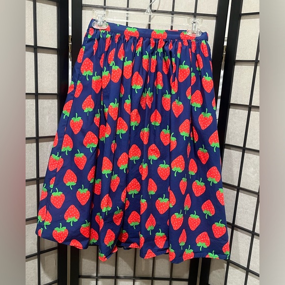 Kate Spade X Target | Skirts | Kate Spade X Target Strawberry Print ...